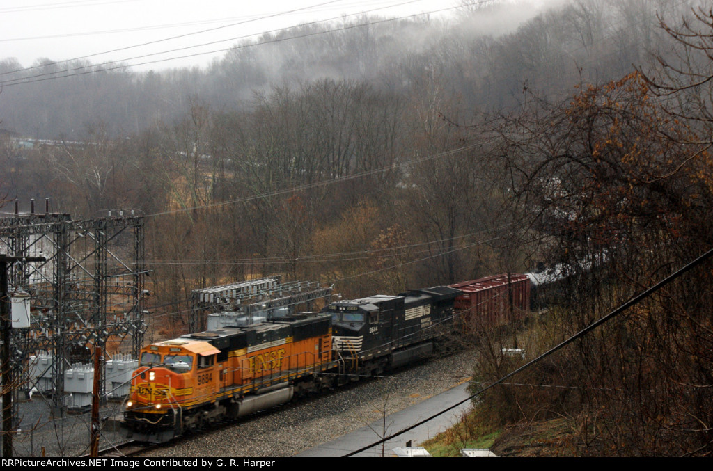 K07923 stretched out through the Reusens village